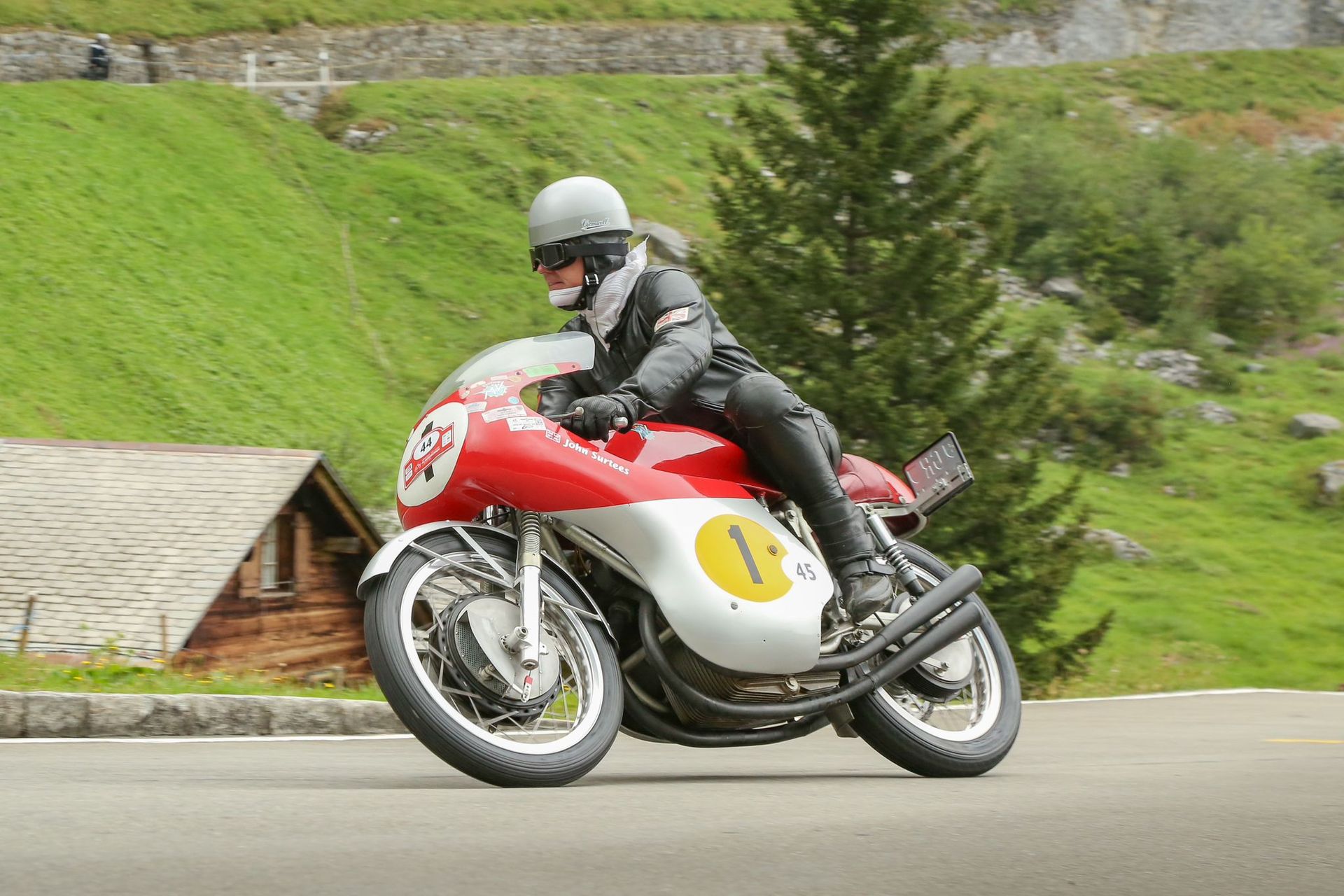 Feld 4 Motorräder | Lenzerheide Motor Classics